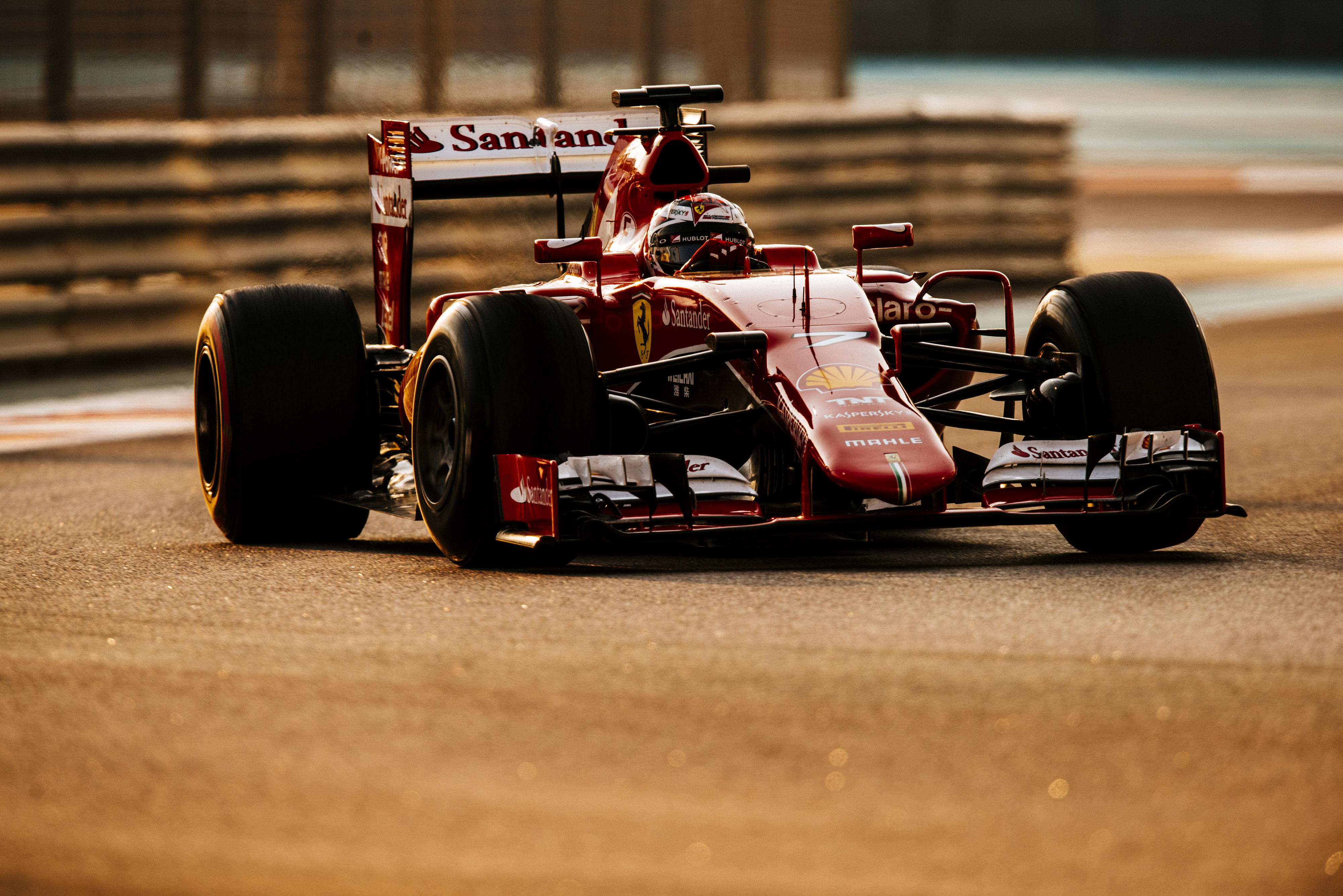 Abu Dhabi: il test chiude la carriera della SF15-T - MotoriNoLimits ...